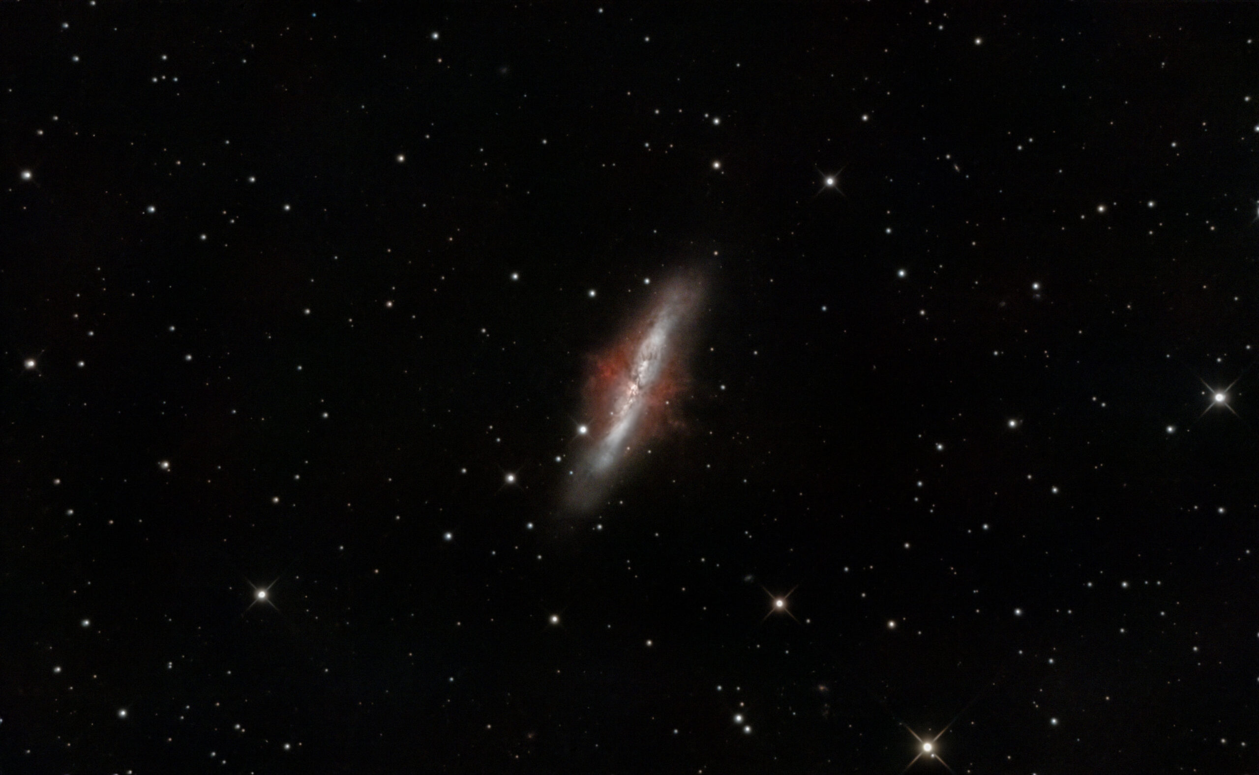 M 82 – The Cigar Galaxy – Semper Iuvenis Photography